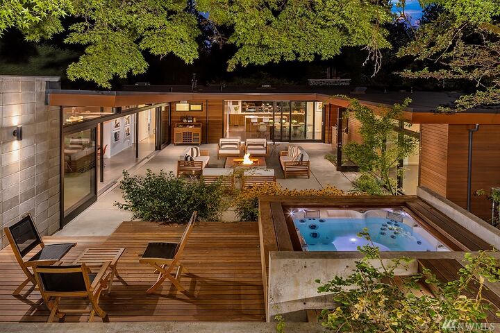 Home for sale in Medina: 1249 Evergreen Point Road, Medina, WA 98039