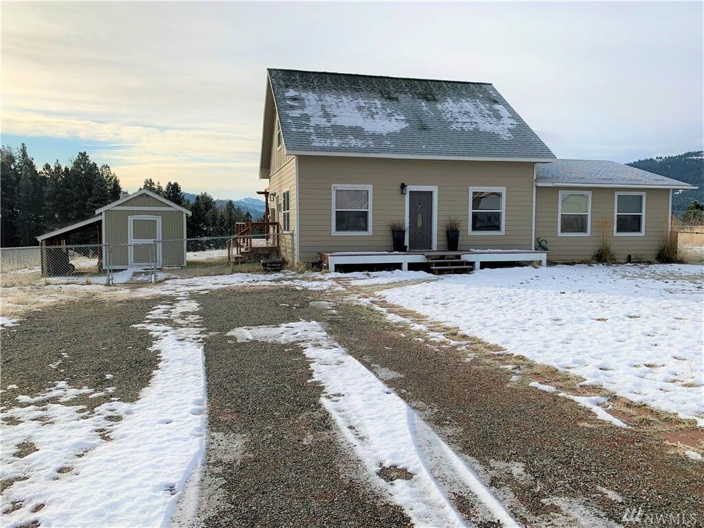 Home for sale in Republic: 6 Ibis Ct, Republic, WA 99166