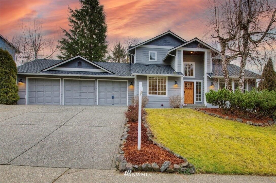 House for sale in Black Diamond: 25403 Cumberland Way, Black Diamond ...