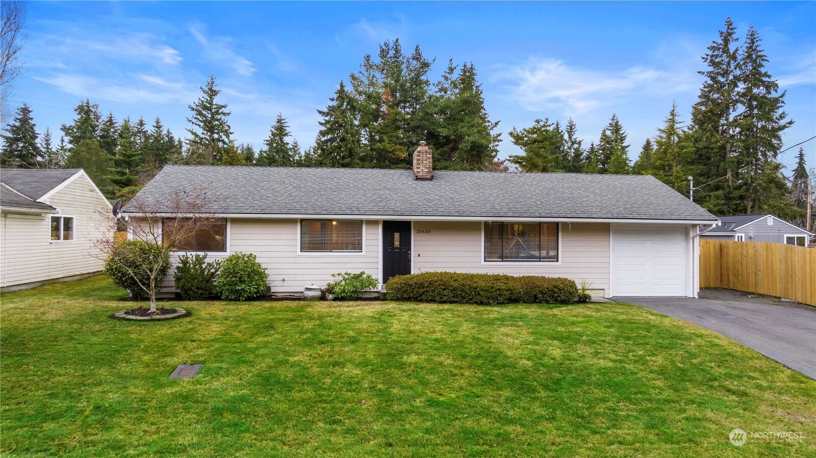 3 bed Edmonds home for sale: 20430 81st Avenue W, Edmonds, WA 98026