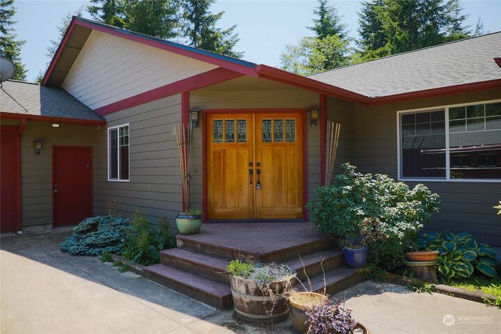 4 bed Port Orchard home for sale: 1250 SW Clevenger Lane, Port Orchard ...