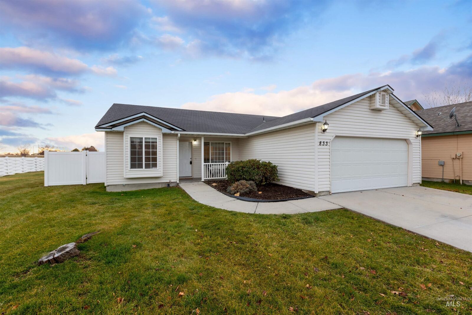 4 bed Nampa home for sale: 833 E Ronel, Nampa, ID 83686