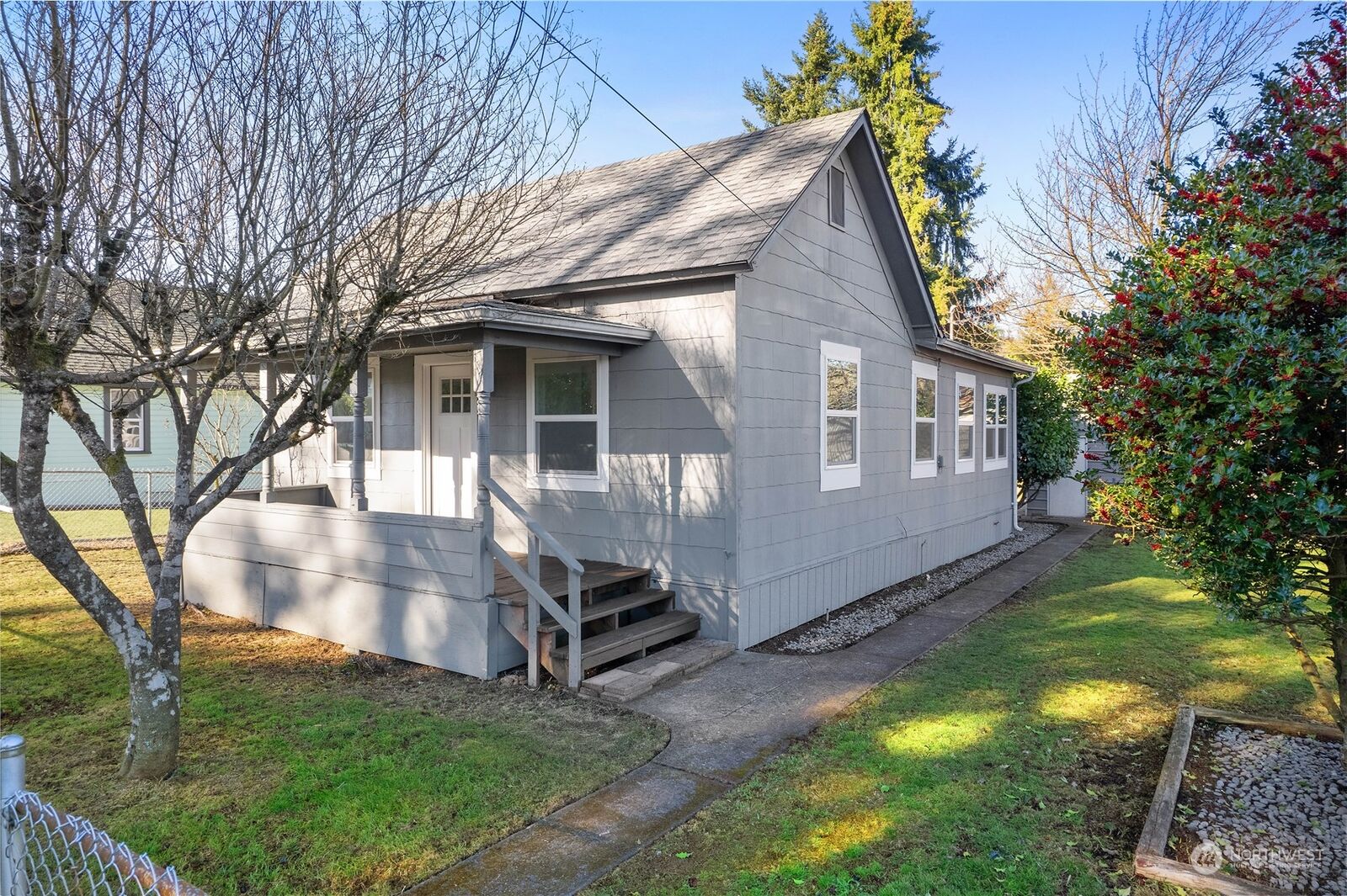 MLS#2326835: 120 E Young Street, Elma, WA 98541