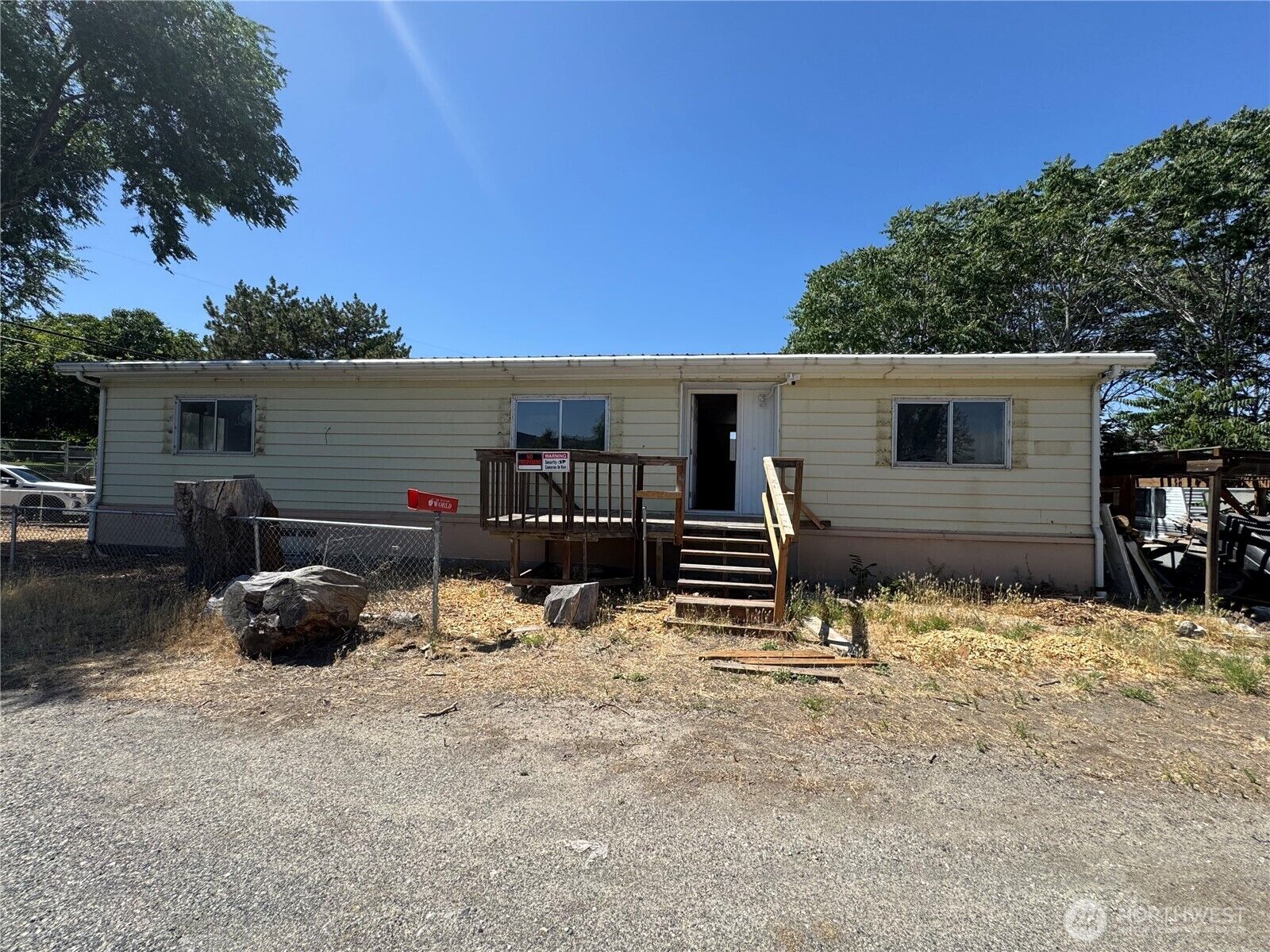 MLS#2409701: 125 3rd Street, Electric City, WA 99123
