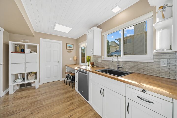 Home for sale in Maple Ridge: 11255 Harrison Street 124, Maple Ridge ...