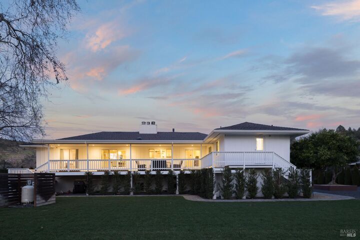 Home for sale in St. Helena: 201 Silverado Trail, St. Helena, CA 94574